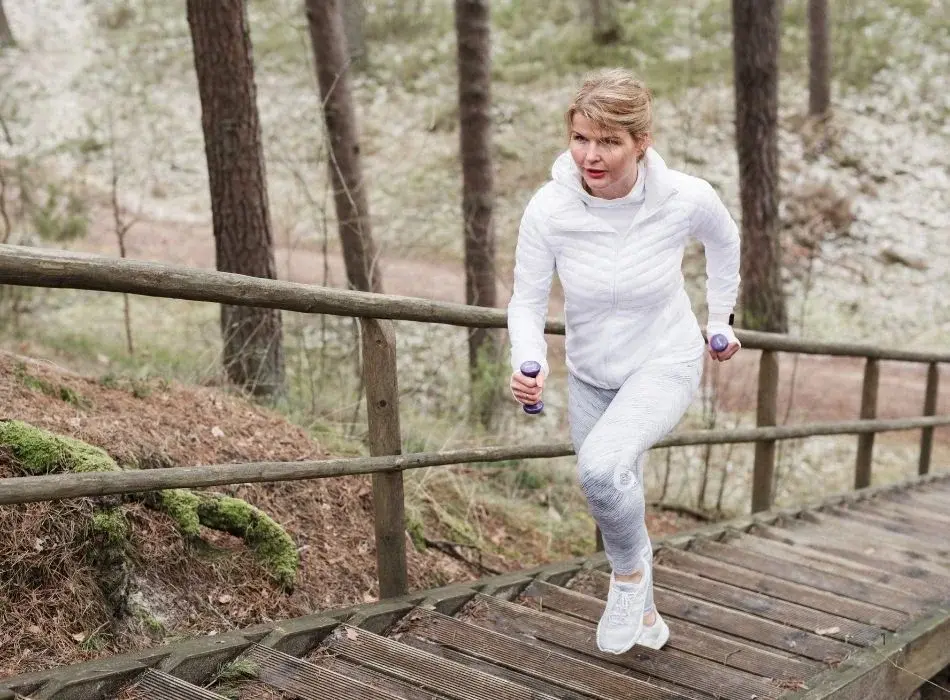 Cold Air Workouts: Boost Your Mood & Burn Calories